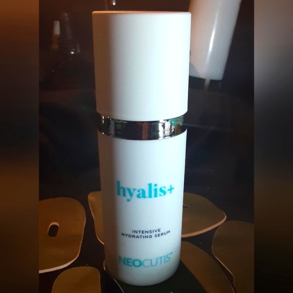 NeoCutis | Skincare | Neocutis Hyalis Intensive Hydrating Serum Fl Oz ...